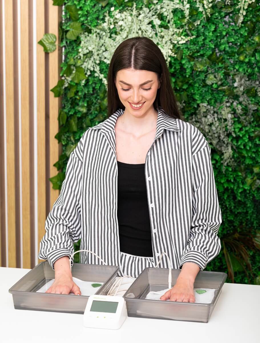 Iontophoresis Machine for Hands and Feet – Hidroxa